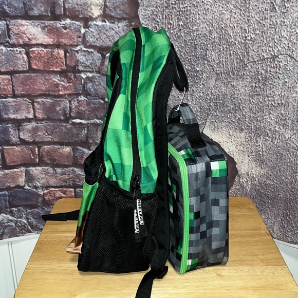 Mojang | Accessories | Minecraft Creeper Backpack Lunch Box Set By Jinx ...